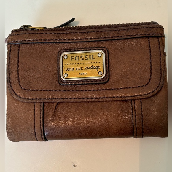 Fossil | Bags | Fossil Vintage Brown Leather Wallet | Poshmark